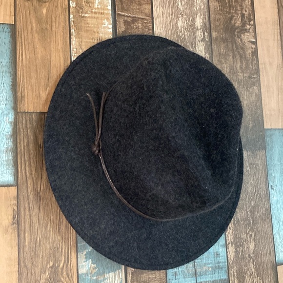 Universal Thread | Accessories | Universal Thread Adjustable Wool Hat ...
